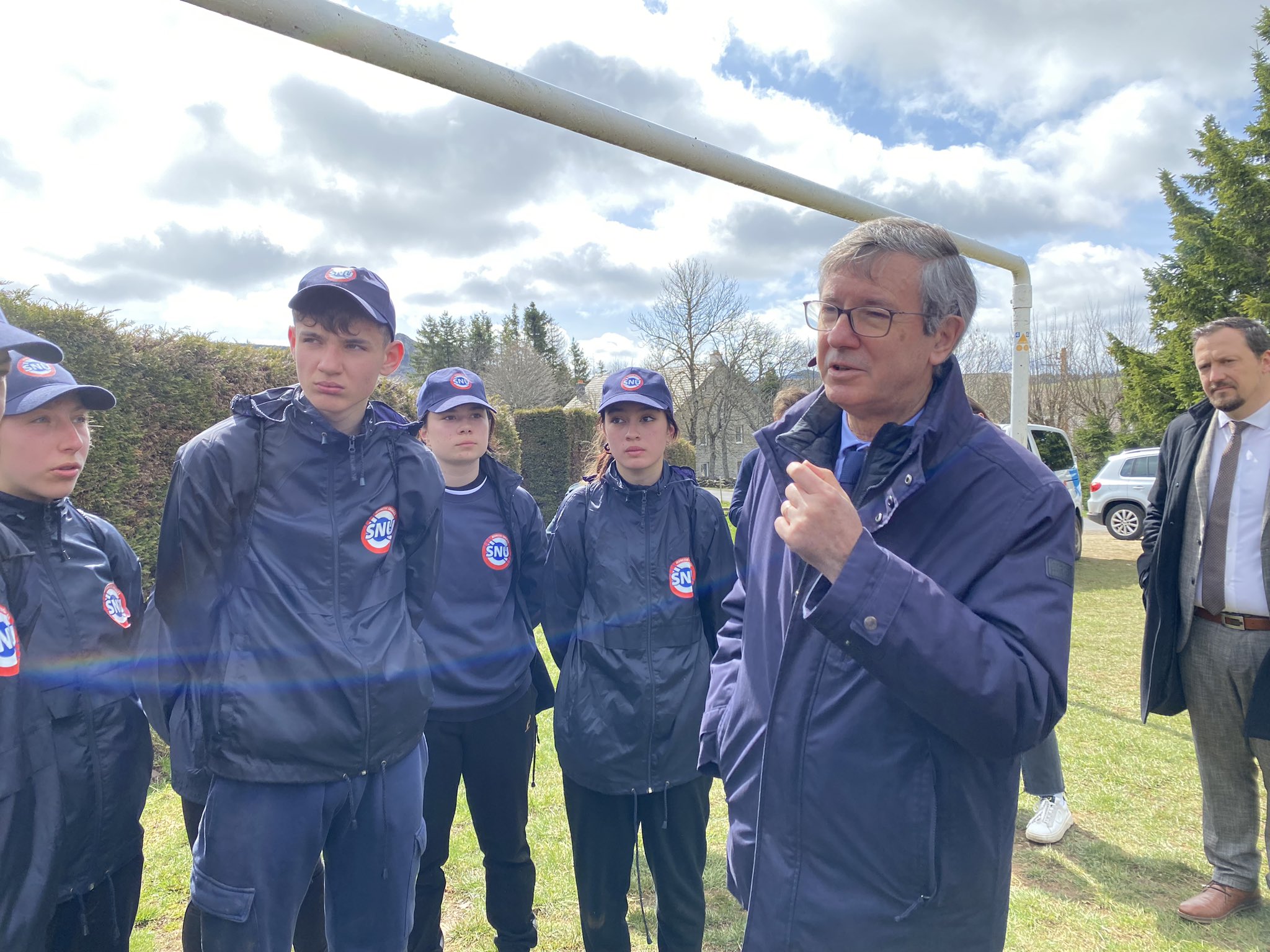 Le recteur Olivier Dugrip lance le SNU 2023 en Haute-Loire | Académie ...