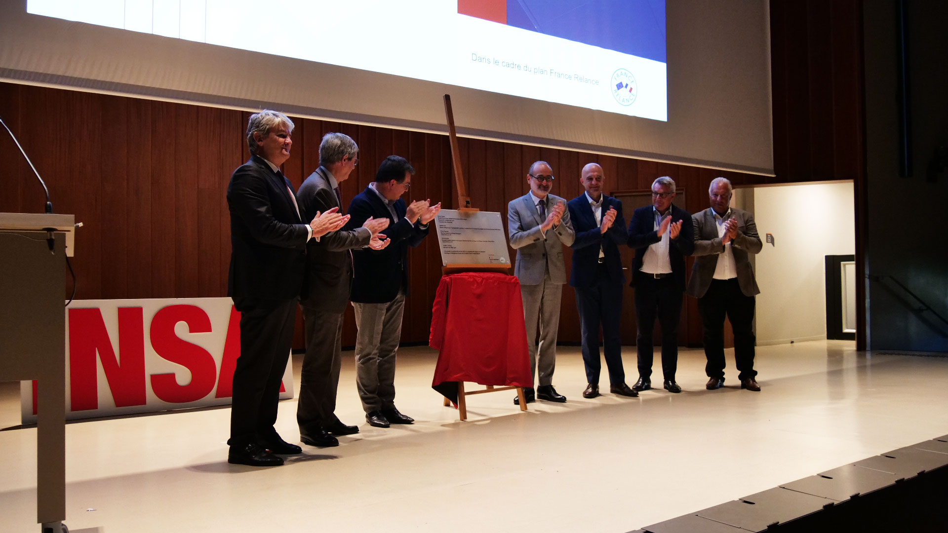 Inauguration du nouveau campus de l'INSA Lyon : rénovation thermique et ... Inauguration du nouveau campus de l'INSA Lyon : rénovation thermique et ...