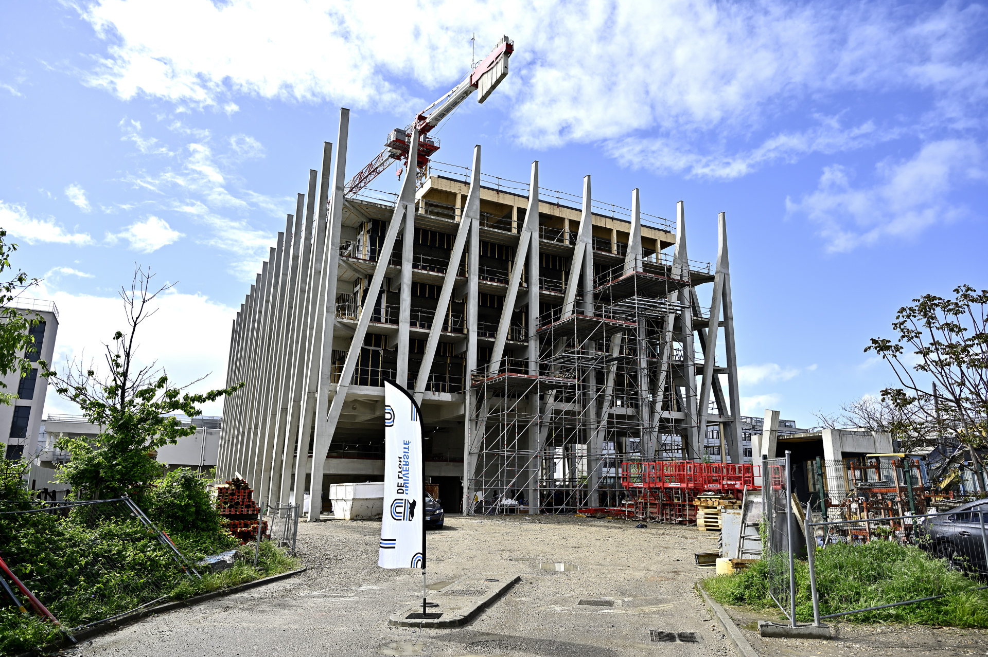 Visite intermédiaire du chantier de la I-Factory sur le campus LyonTech ...